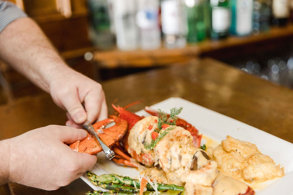 Home | Calvert's Restaurant